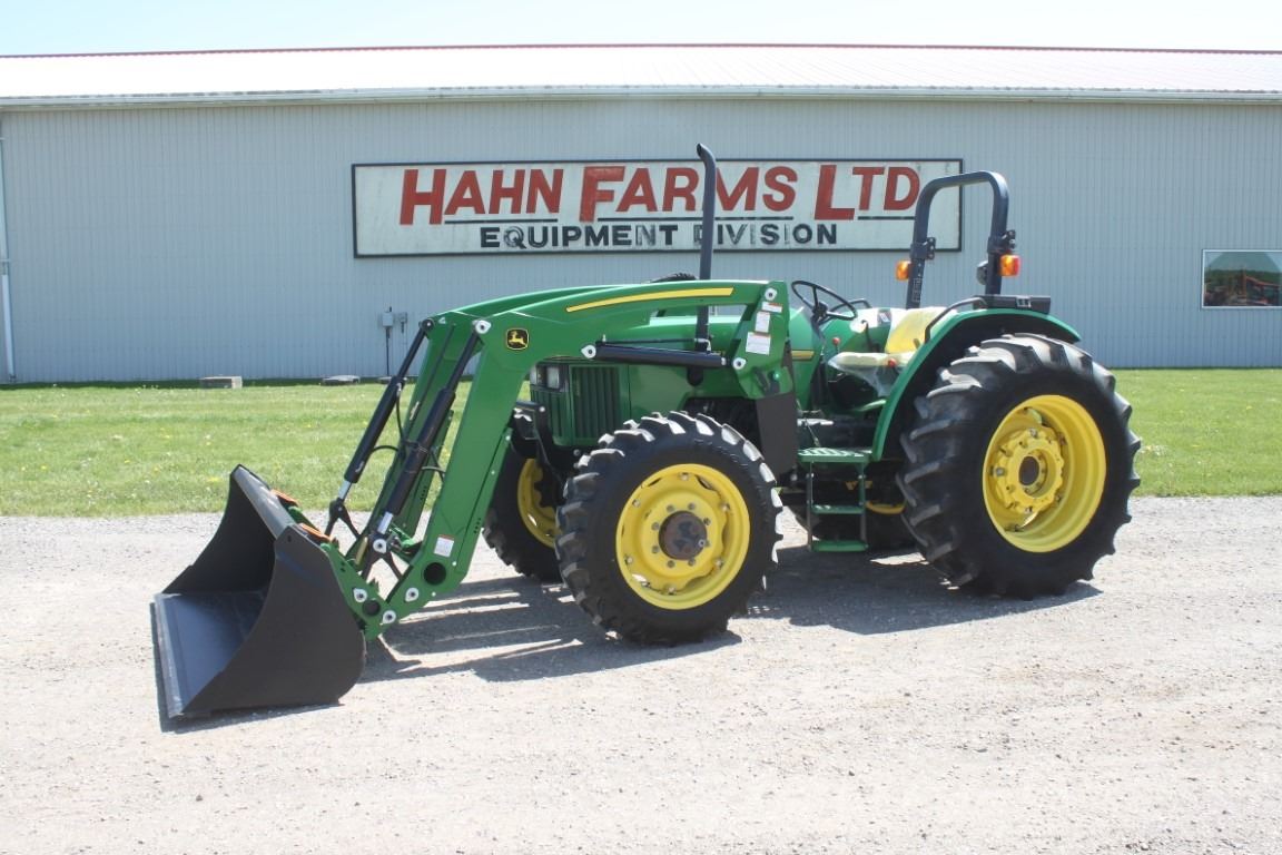JD 5400 4wd tractor, rops, new Alo X3 loader, 7' bucket, 1 remote, 16 ...