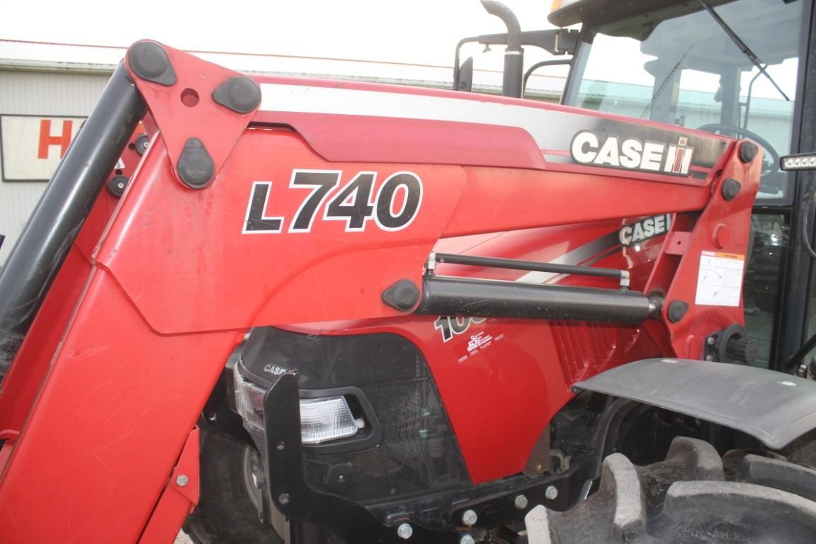 Case/Int 105U 4wd tractor, cab, air, L740 SL loader, 7' bucket, front ...