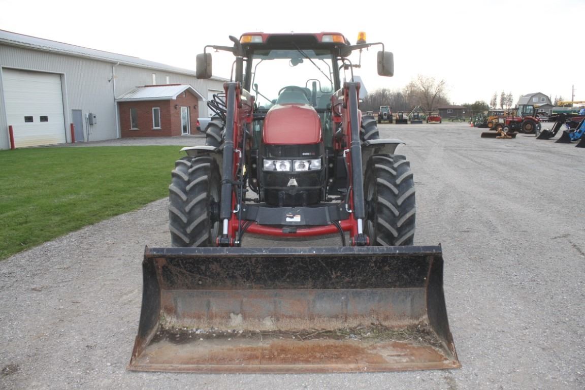 Case/Int 105U 4wd tractor, cab, air, L740 SL loader, 7' bucket, front ...