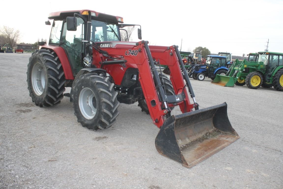 Case/Int 105U 4wd tractor, cab, air, L740 SL loader, 7' bucket, front ...