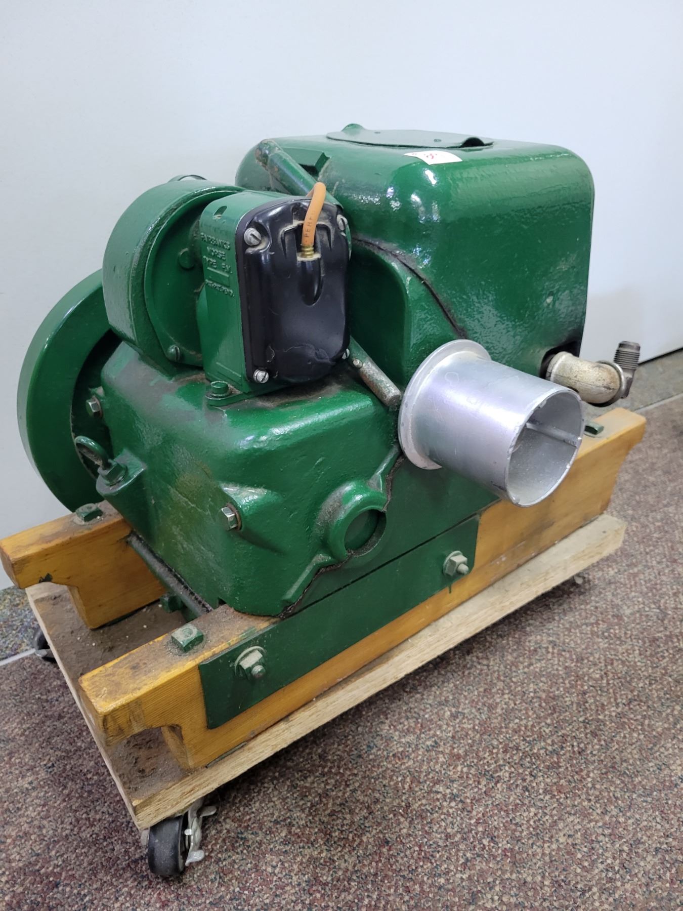 1953 Fairbanks Morris stationary engine, turns over