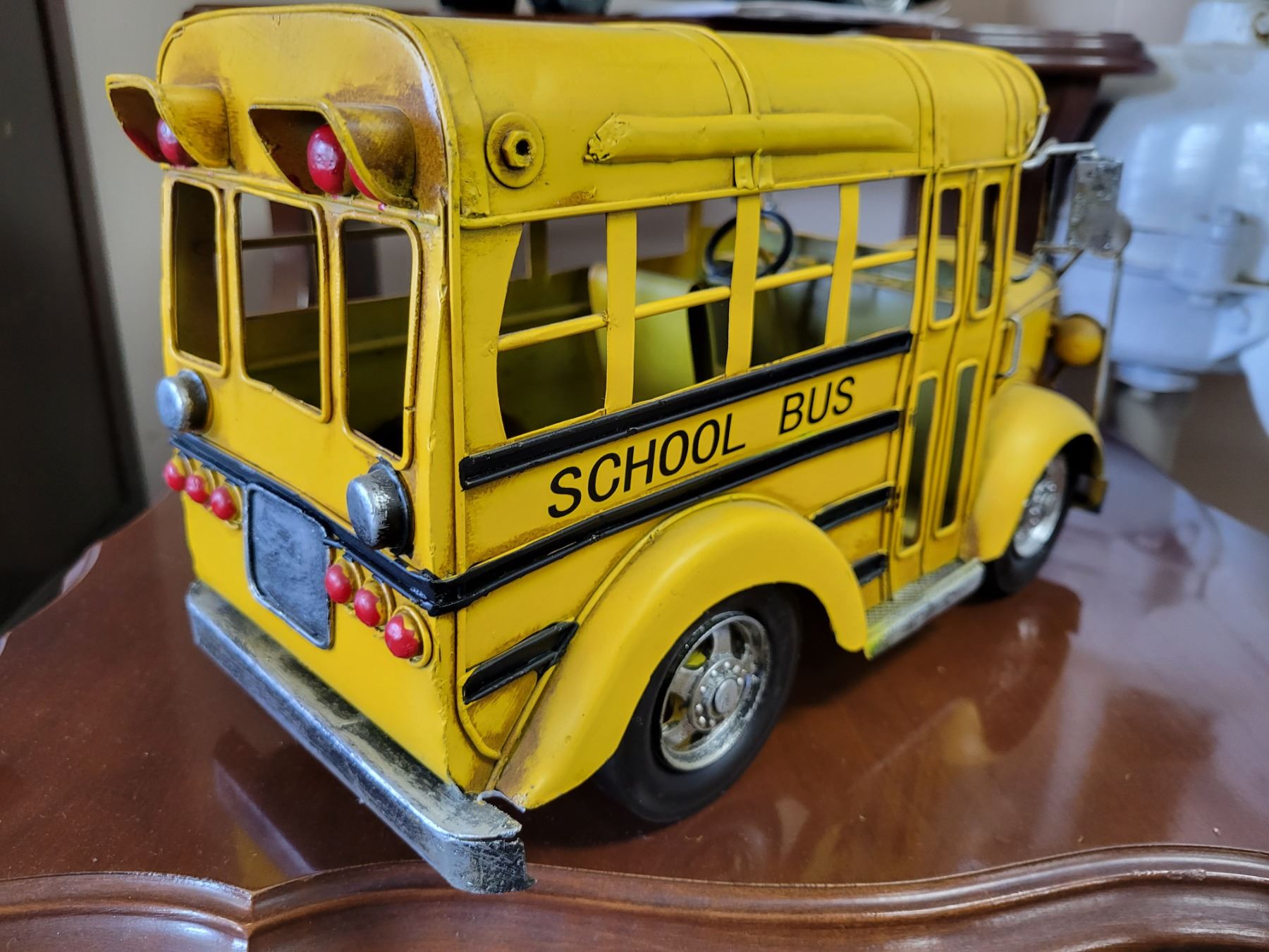 Tin school bus