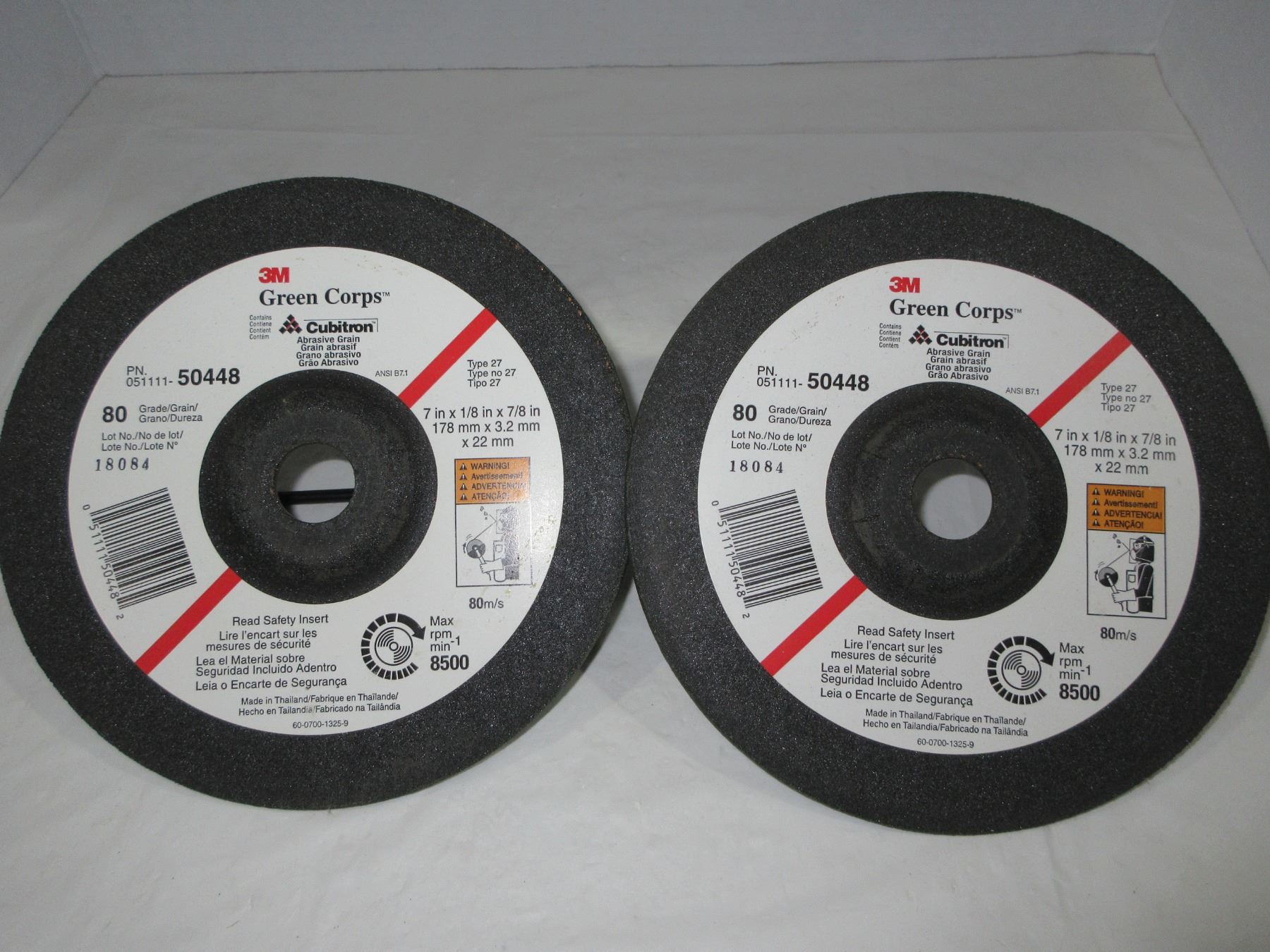 NEW: 3M GREEN CORPS 80 GRAIN CUTTING DISCS (2)