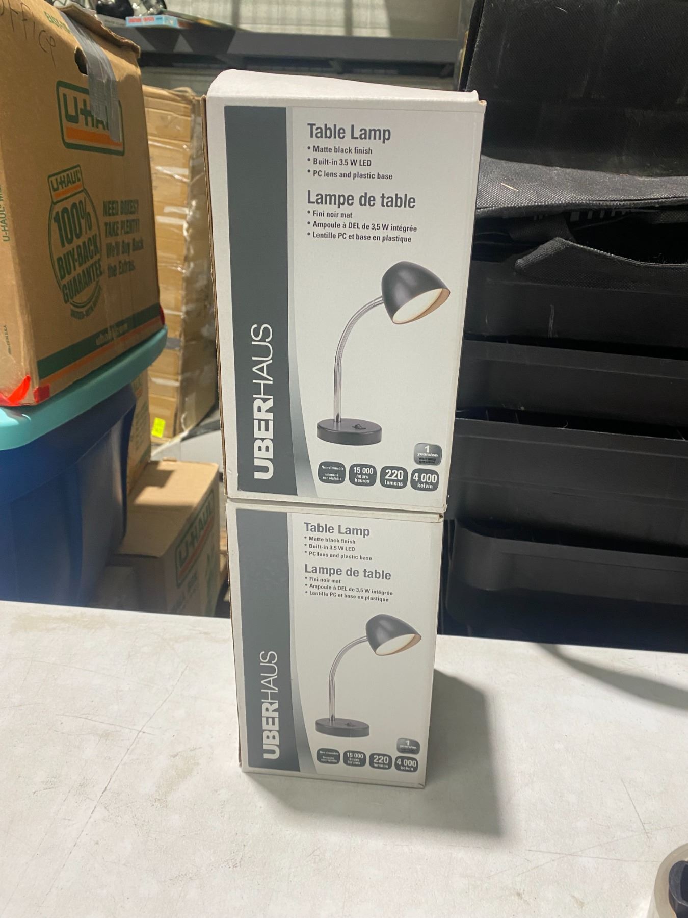 Uberhaus table lamp (2)