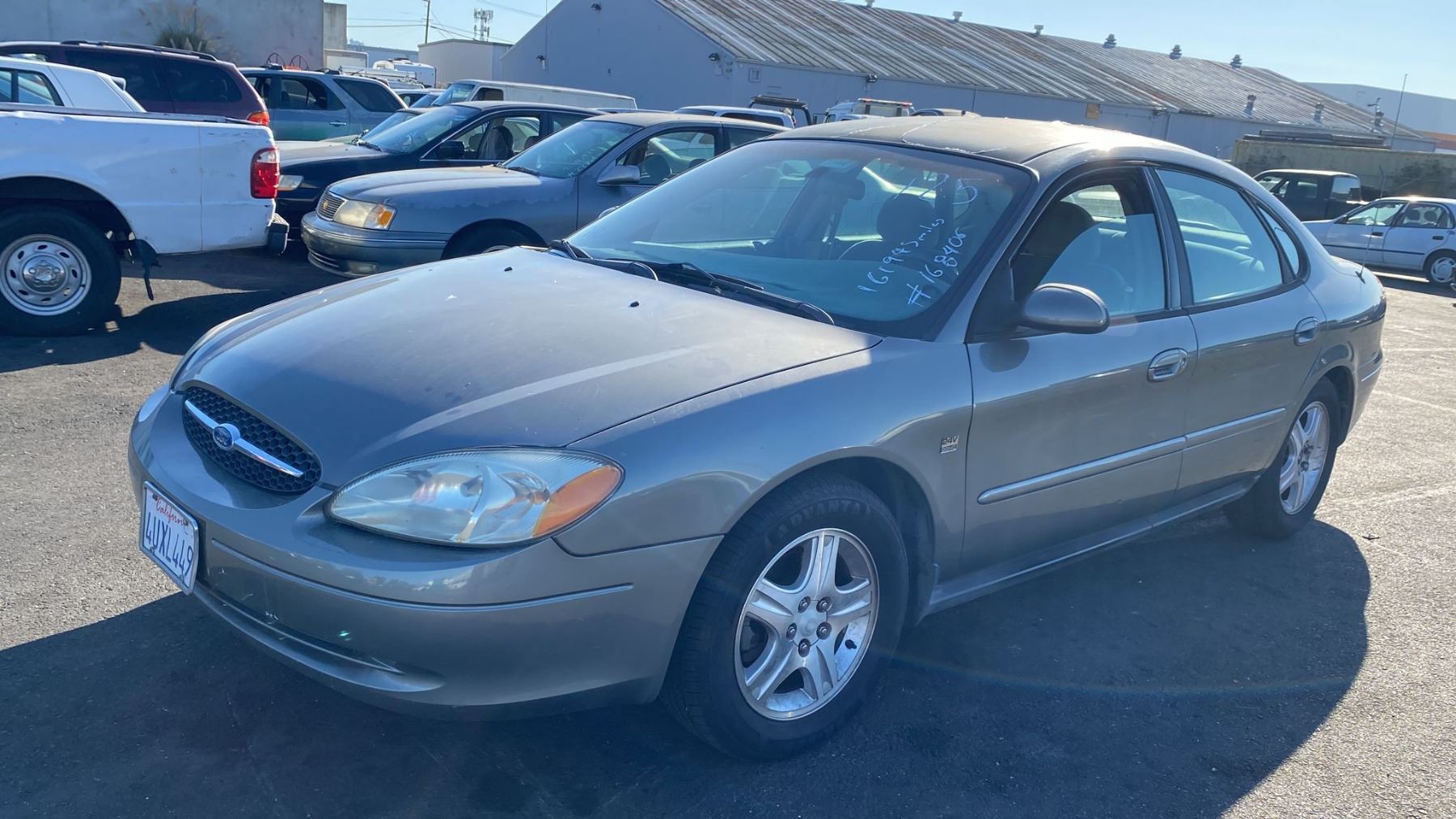 2002 Ford Taurus SEL Deluxe