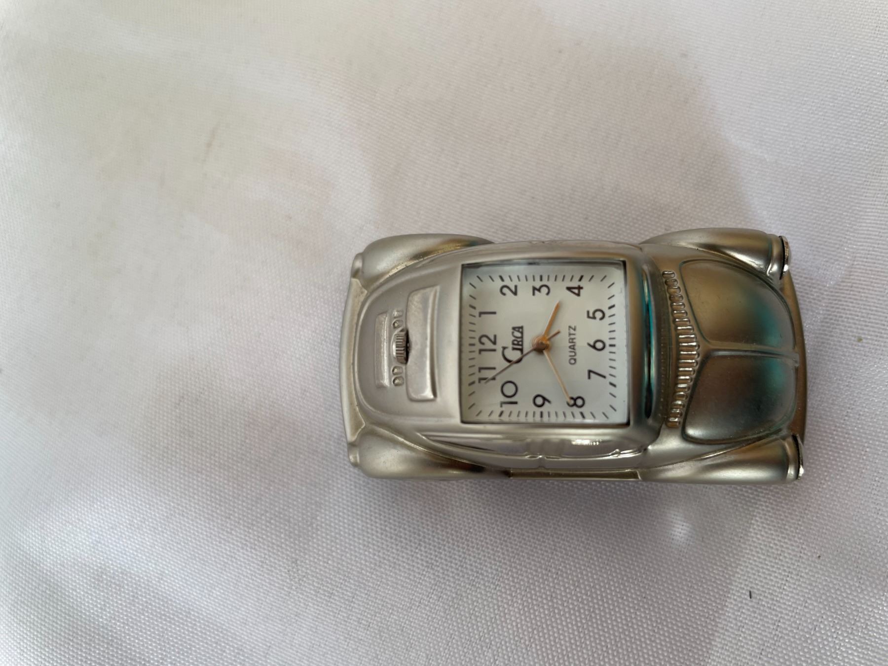 Vintage Quartz Clock Classic Collection VW Beetle Car