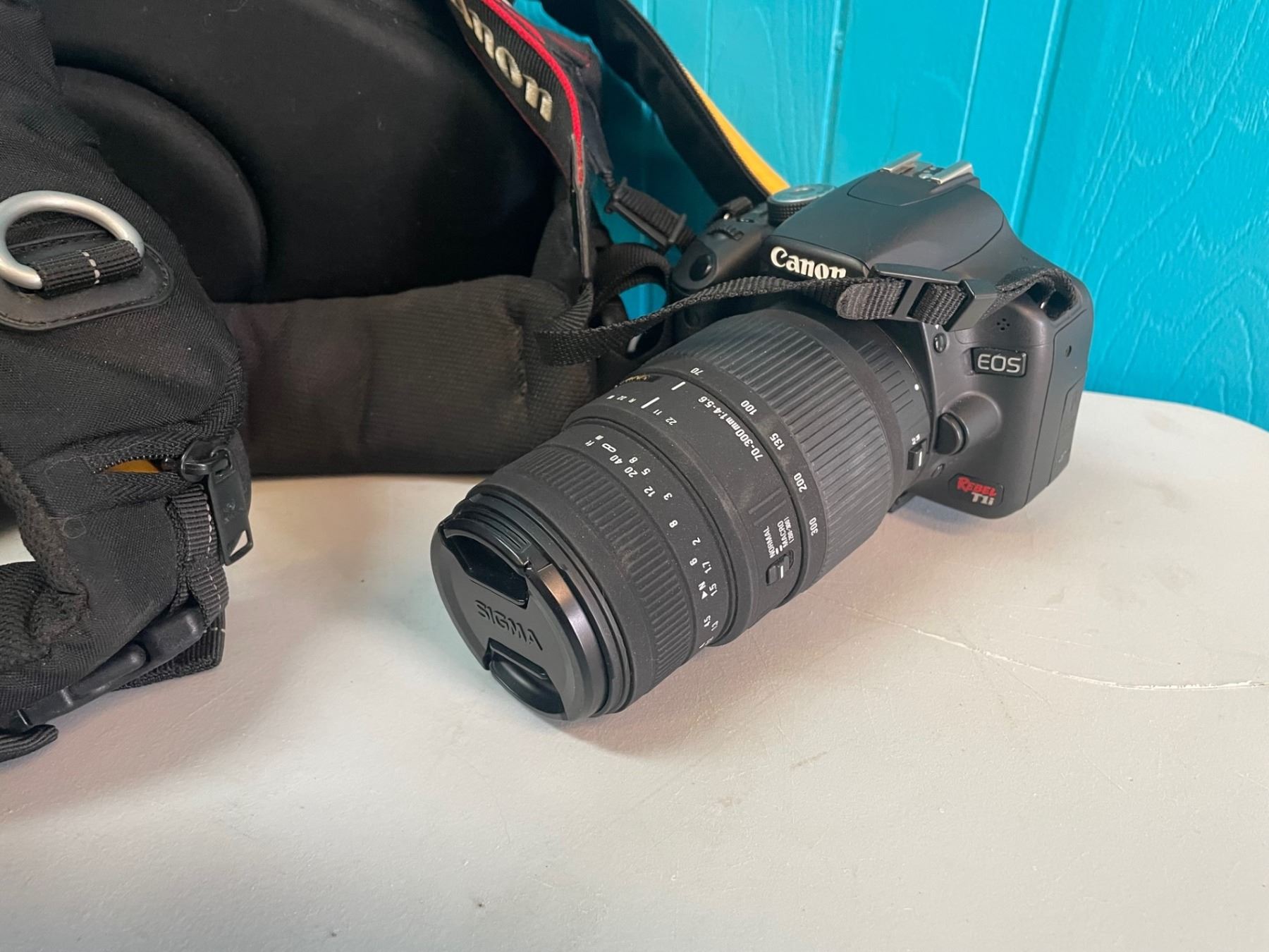 Canon EOS Rebel T1i 15.1 MP CMOS Digital SLR Camera with Lens and Case