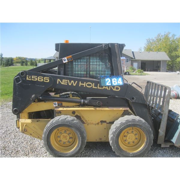 New Holland Lx565 skid steer loader & smooth