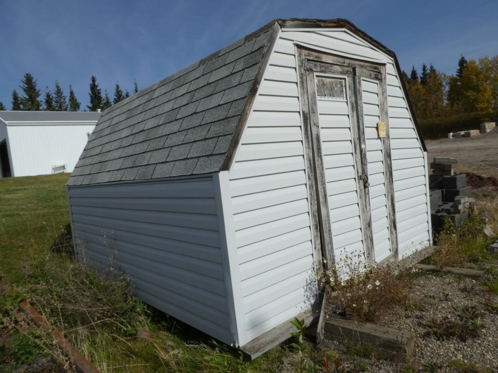 wooden barn style 10' x 12' shed on skids