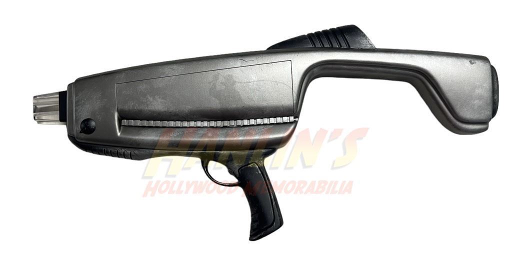 The Outer Limits (1995-2002) - Futuristic Blaster Weapon "The Grell"