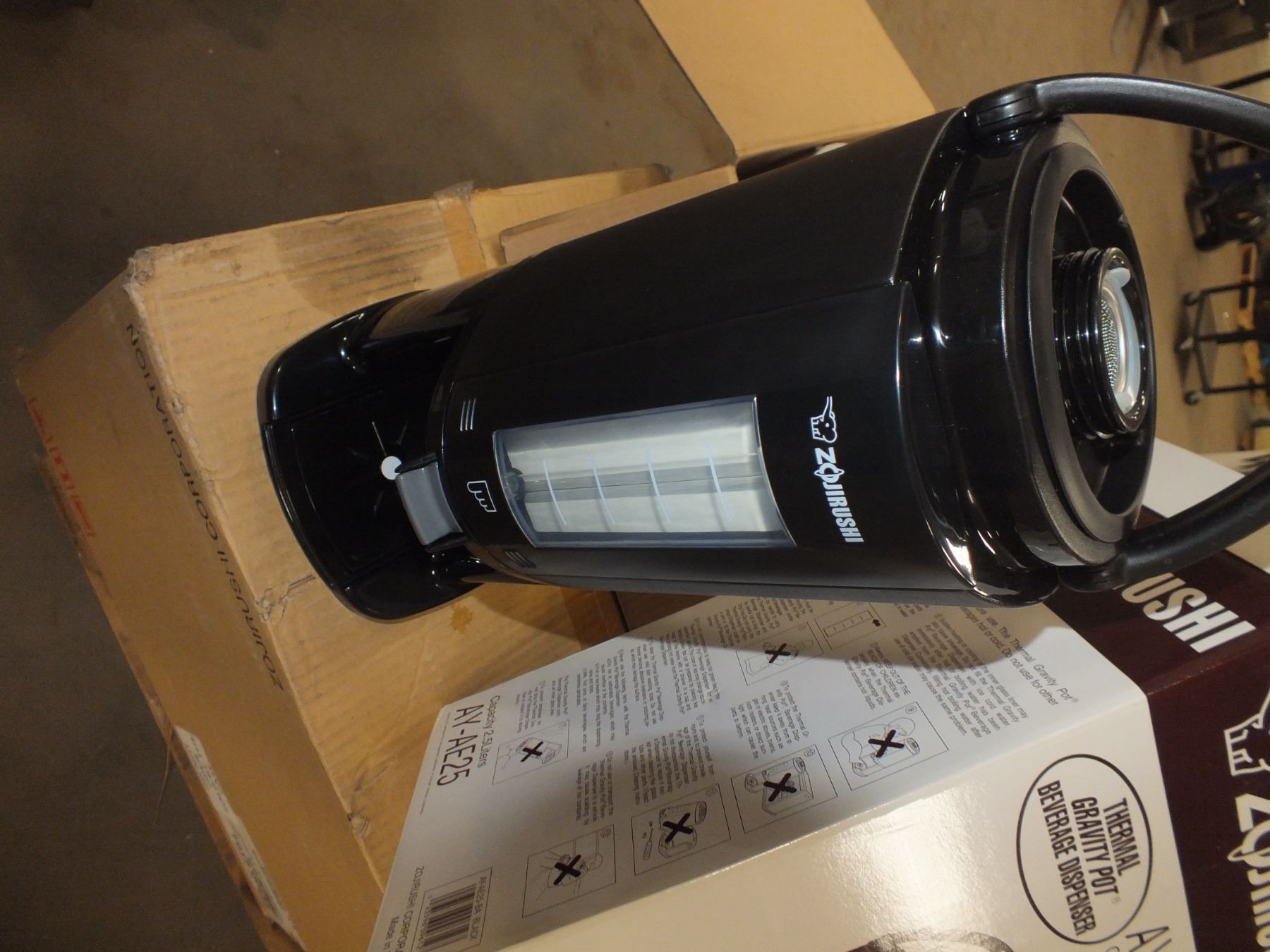 Zojirushi Thermal Gravity Pot Beverage Dispenser