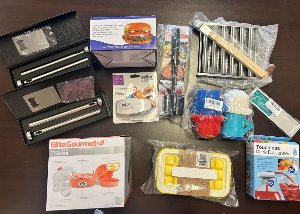 10 FUN AND USEFUL KITCHEN ITEMS