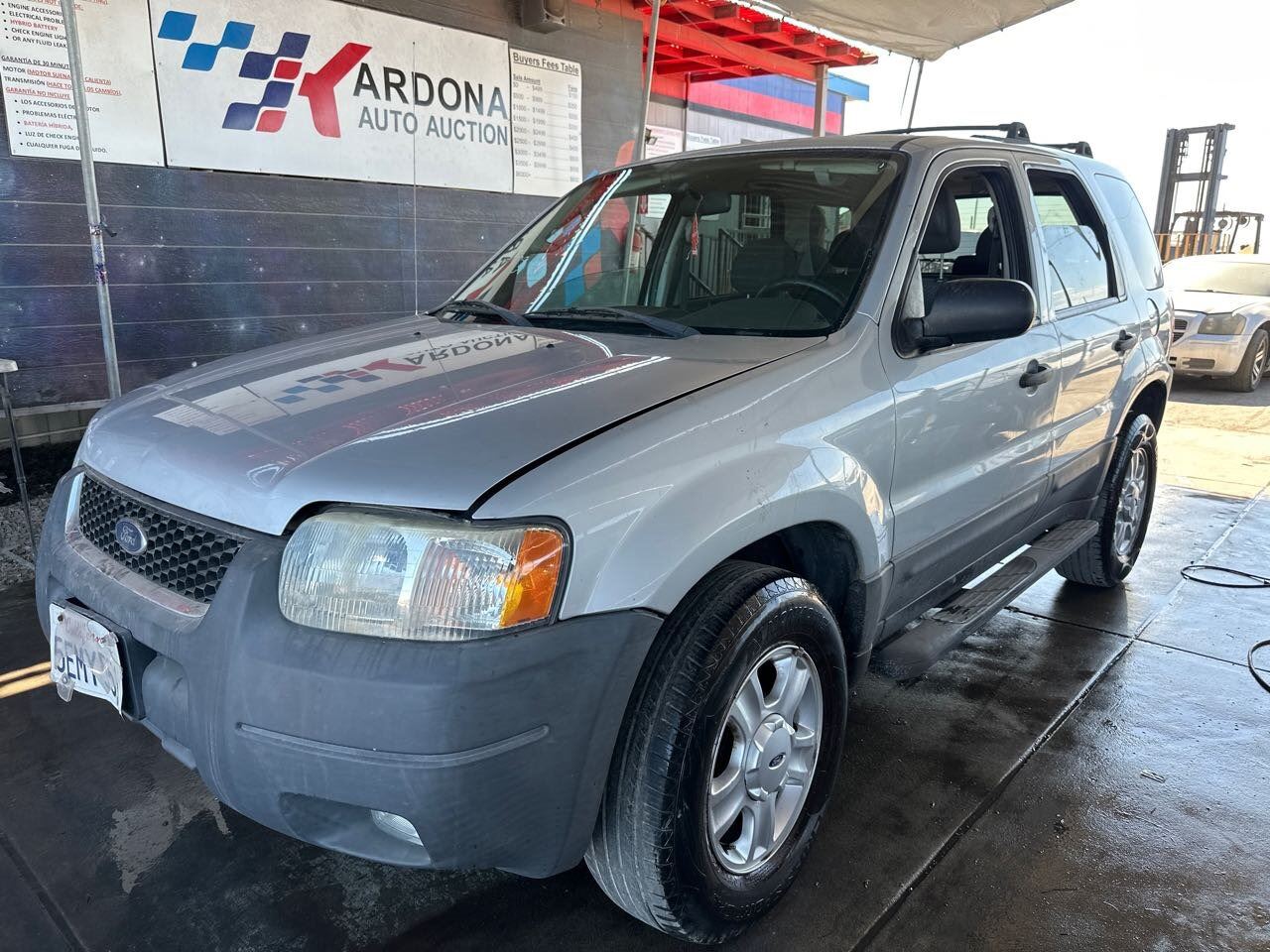 2004 FORD ESCAPE