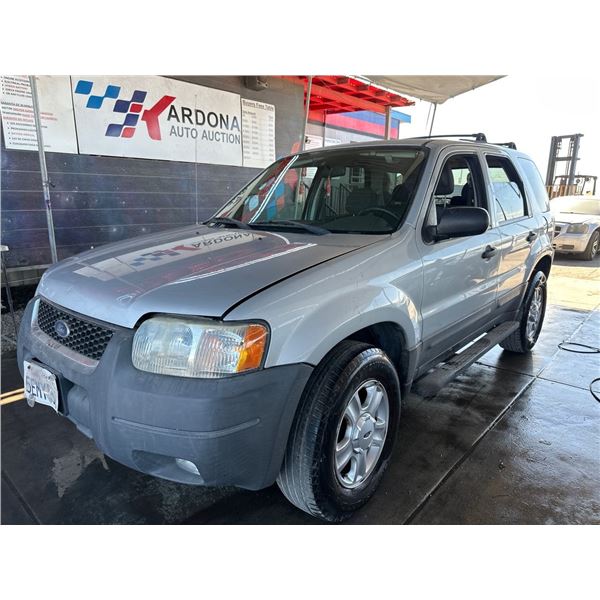2004 FORD ESCAPE