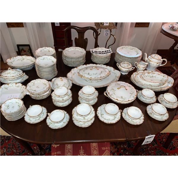 Approx 108 Pc of Fine Limoges France Porc Dinnerware