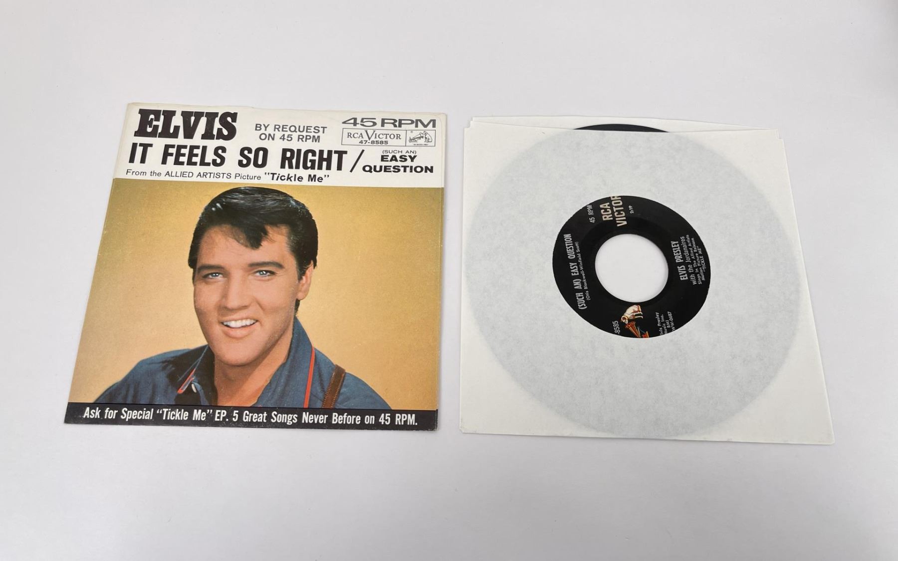 Elvis Presley 45 RPM 47 8585 Record