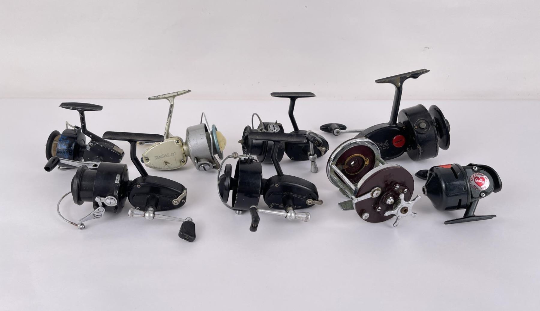 Group Assorted Fishing Reels