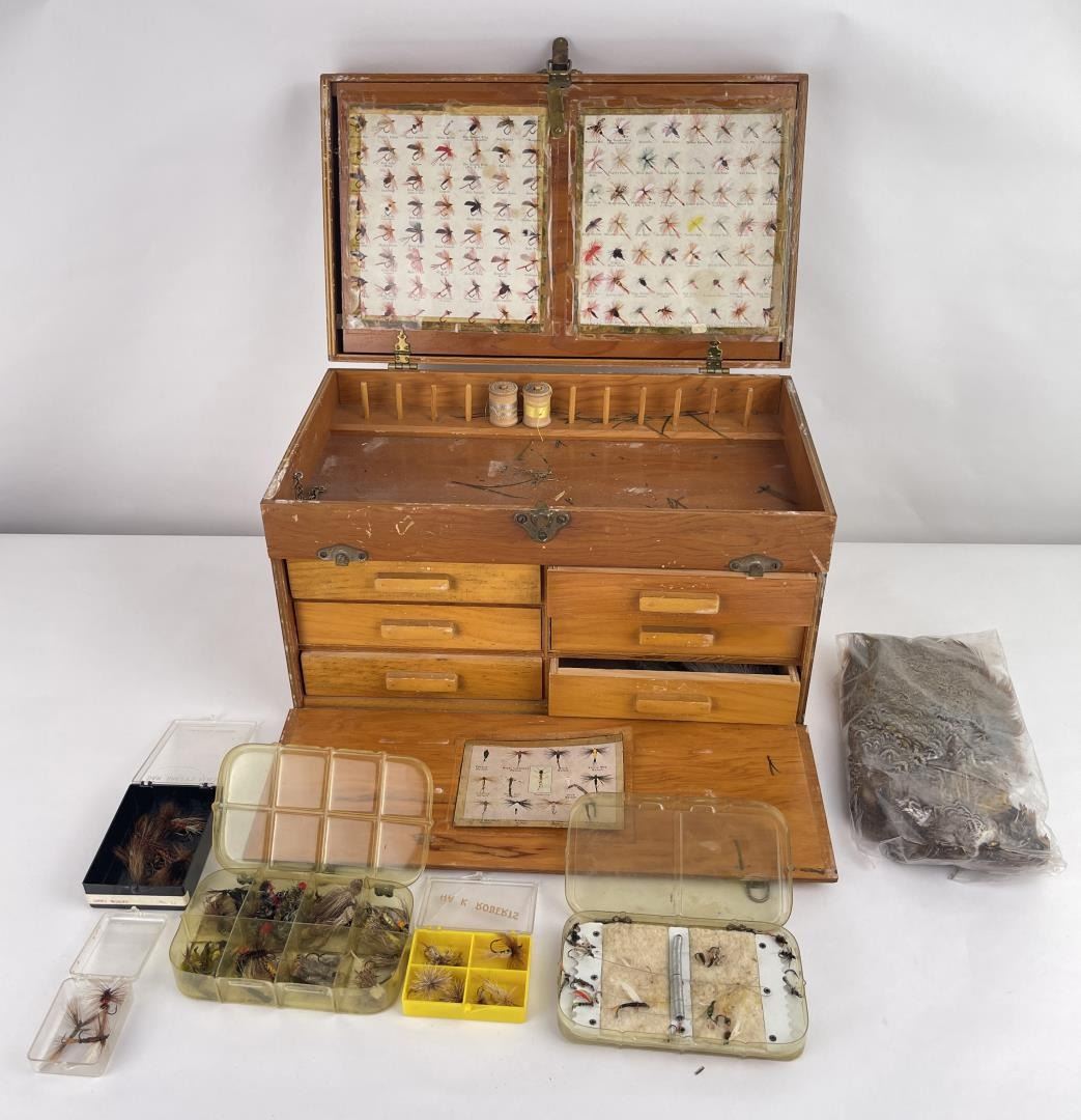 Antique Montana Fly Tying Case