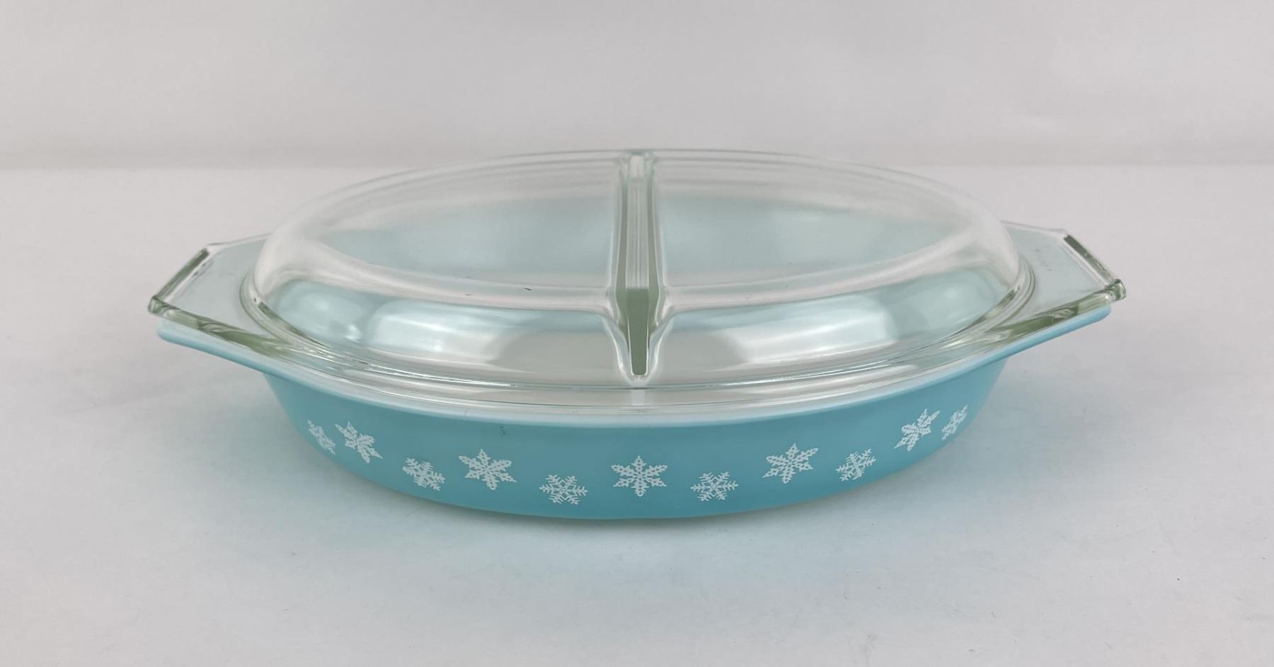Pyrex Turquoise Snowflake Divided Casserole Dish