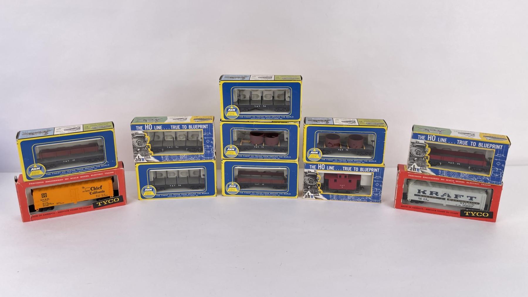Collection of HO Scale Train Cars AHM Tyco