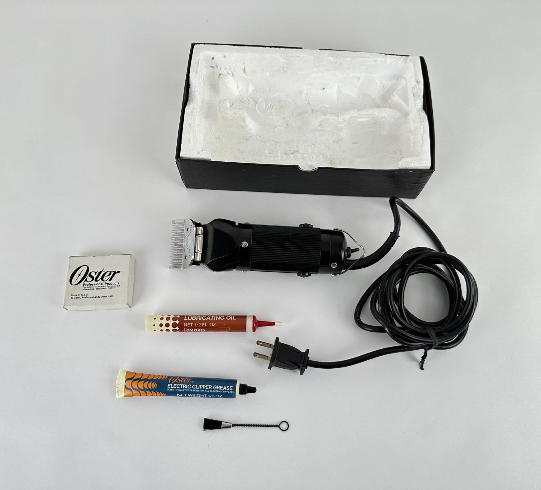 Oster Model 111 Progienic Barber Hair Clippers