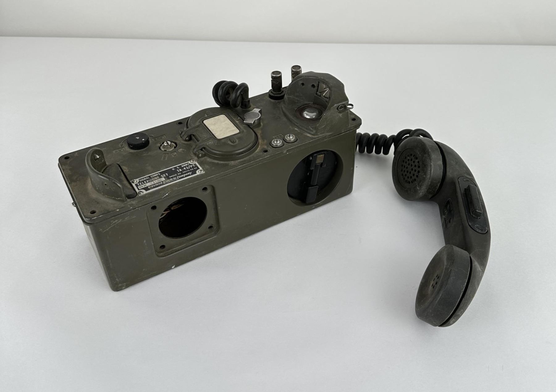 Vietnam War US Army Signal Corps Field Telephone