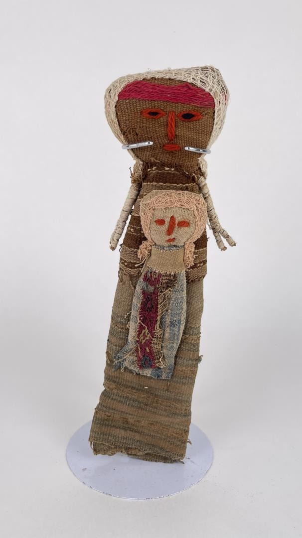 Antique Peruvian Chancay Burial Doll