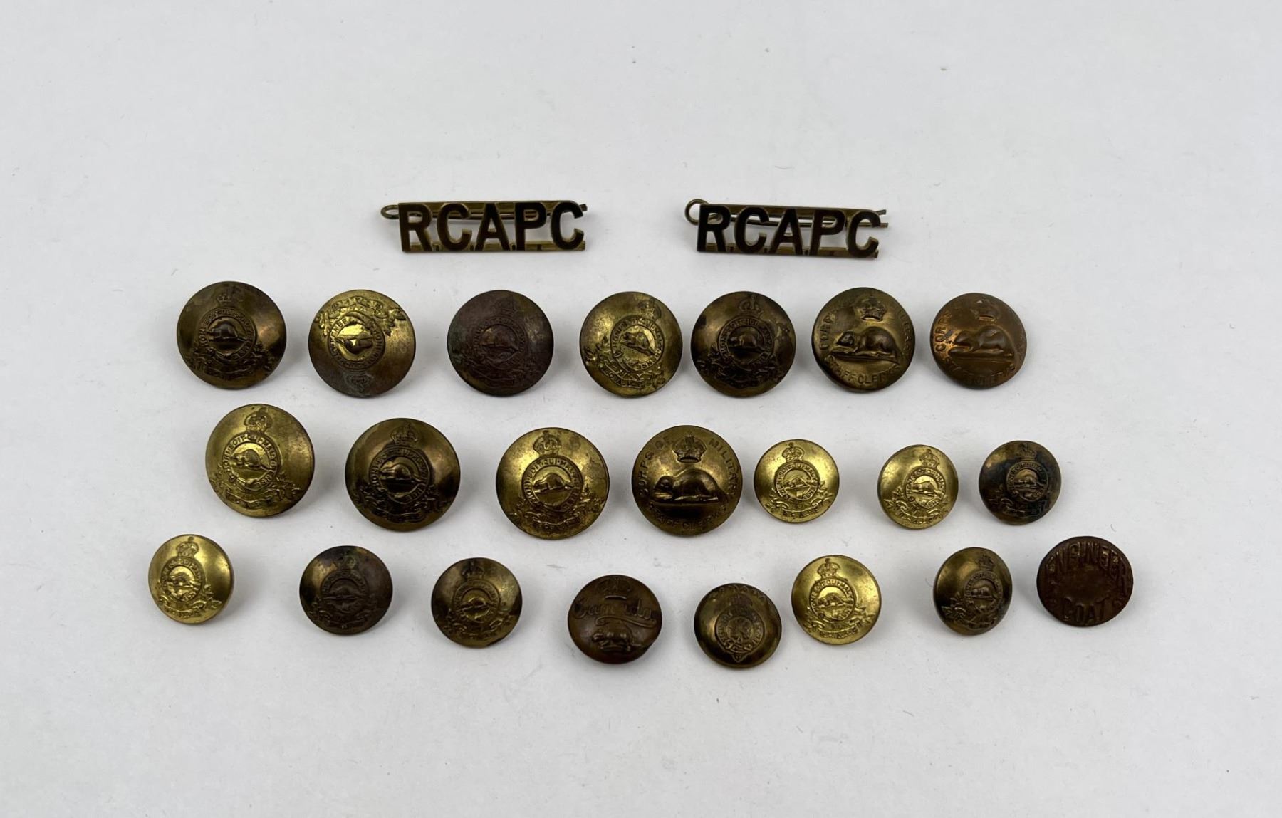 Collection Canadian Military Buttons