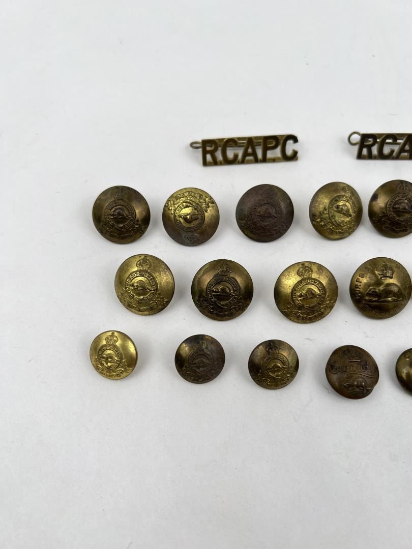 Collection Canadian Military Buttons