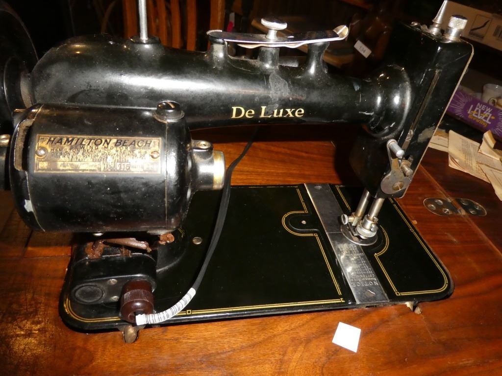 Antique Regal paveway electric sewing machine