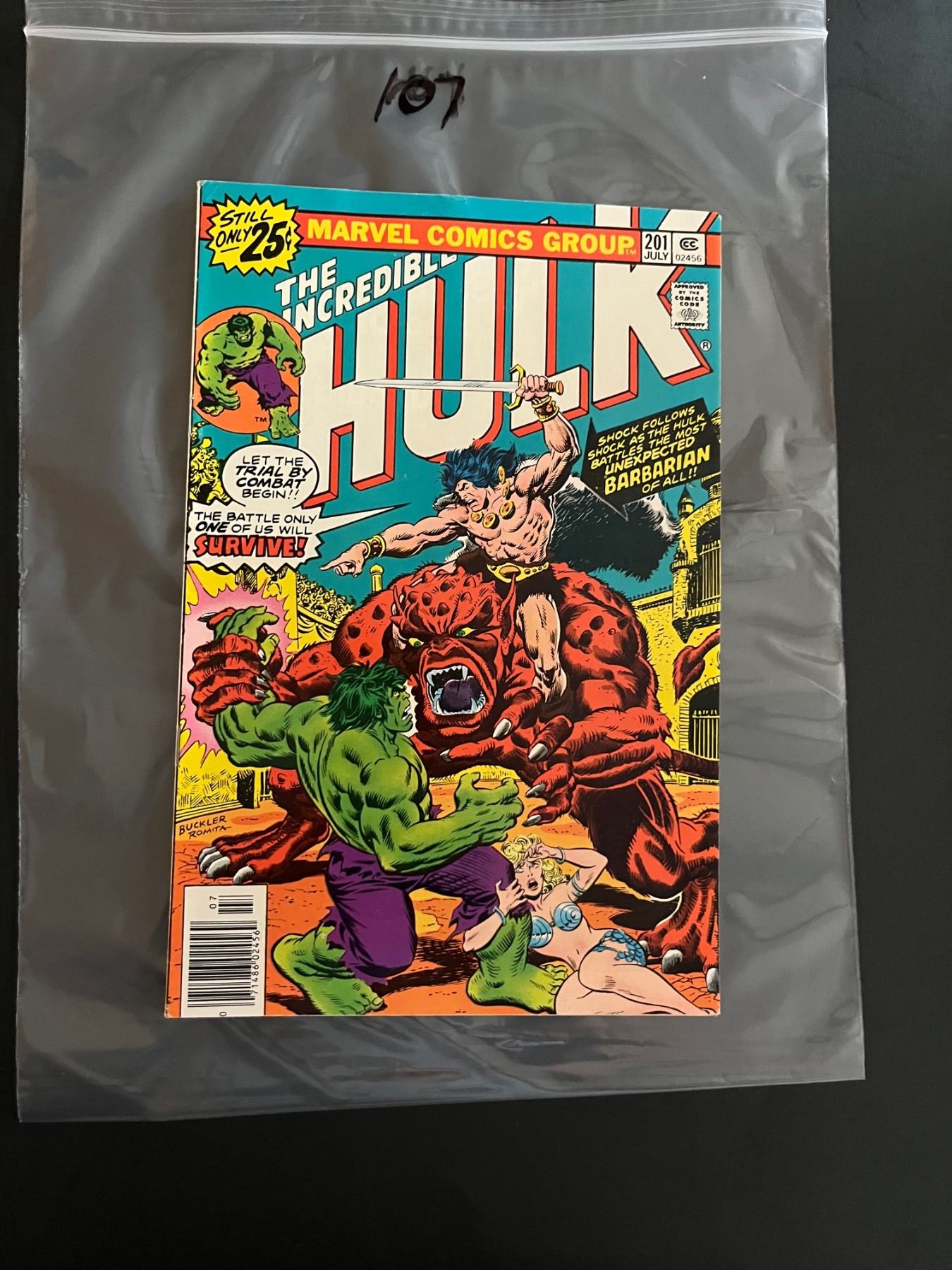 Incredible Hulk 201 Hulk vs. Conan-like barbarian