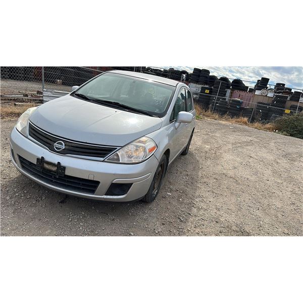 2011 Nissan Versa 1.8 S