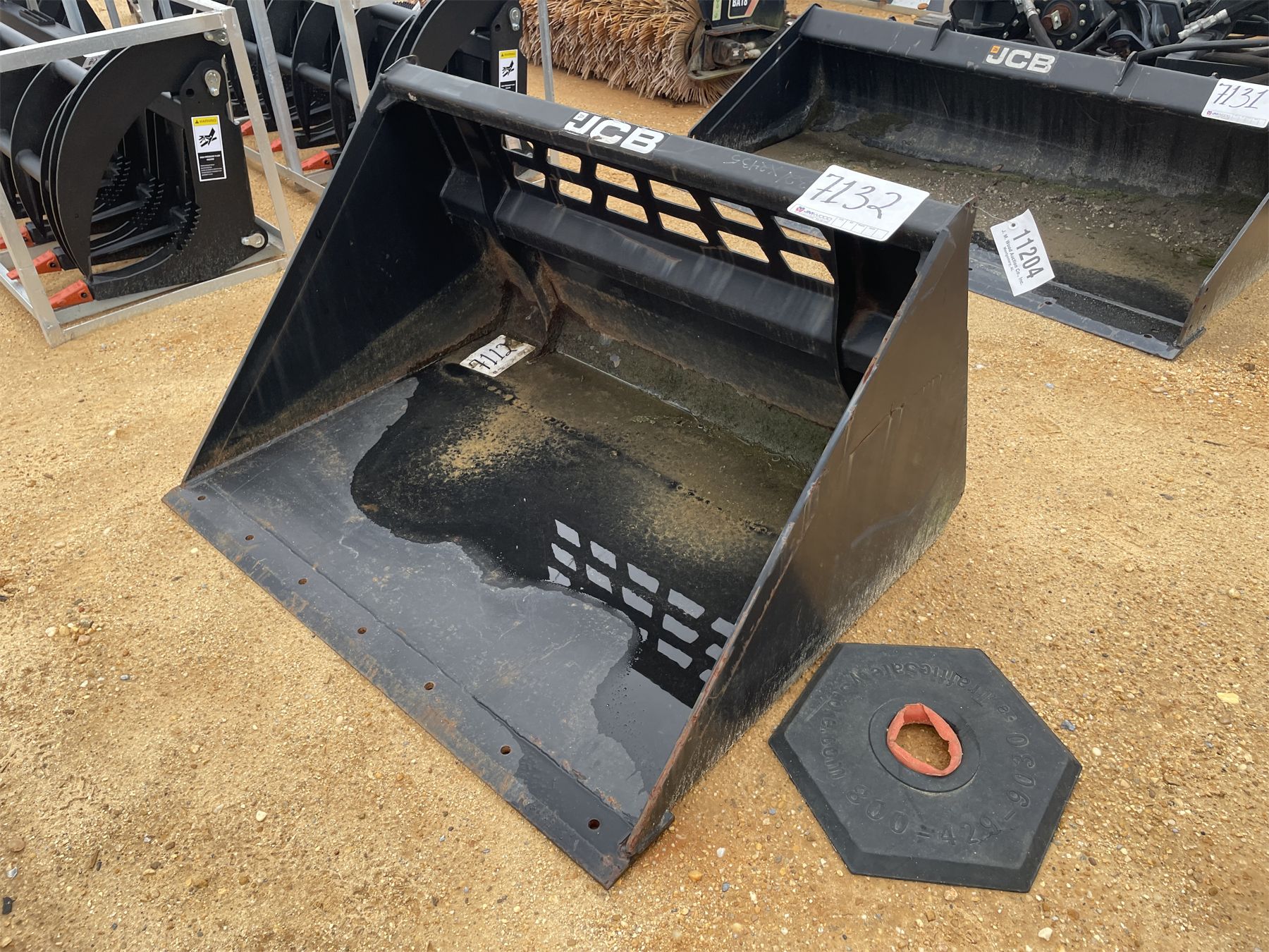 JCB 54" BUCKET - J.M. Wood Auction Company, Inc.