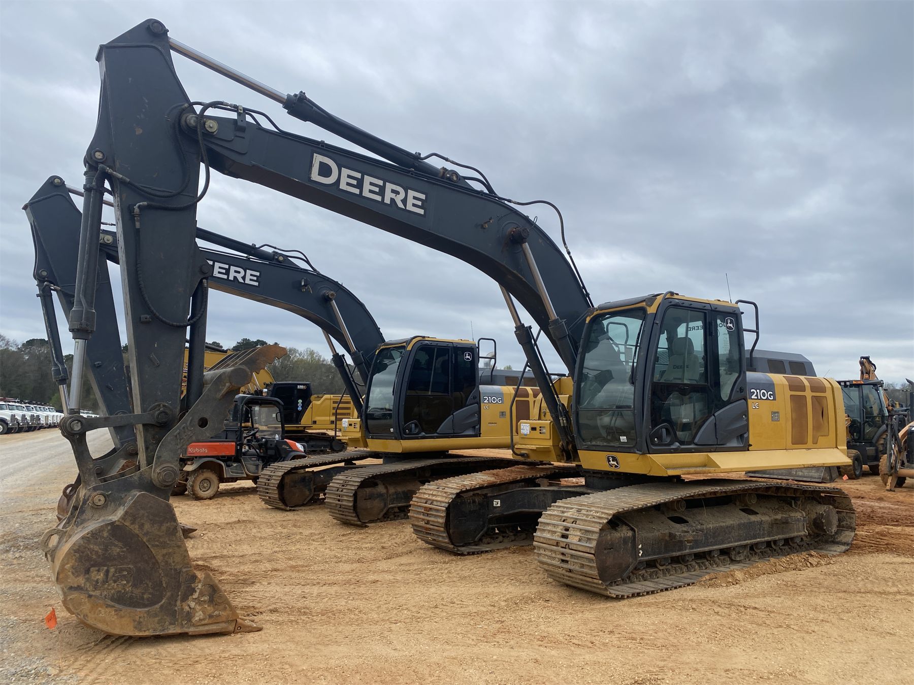 2017 JOHN DEERE 210G LC Excavator - J.M. Wood Auction Company, Inc.