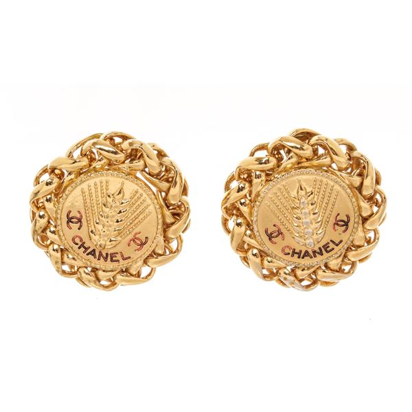 Chanel CC Wheat Earrings Gold Metal