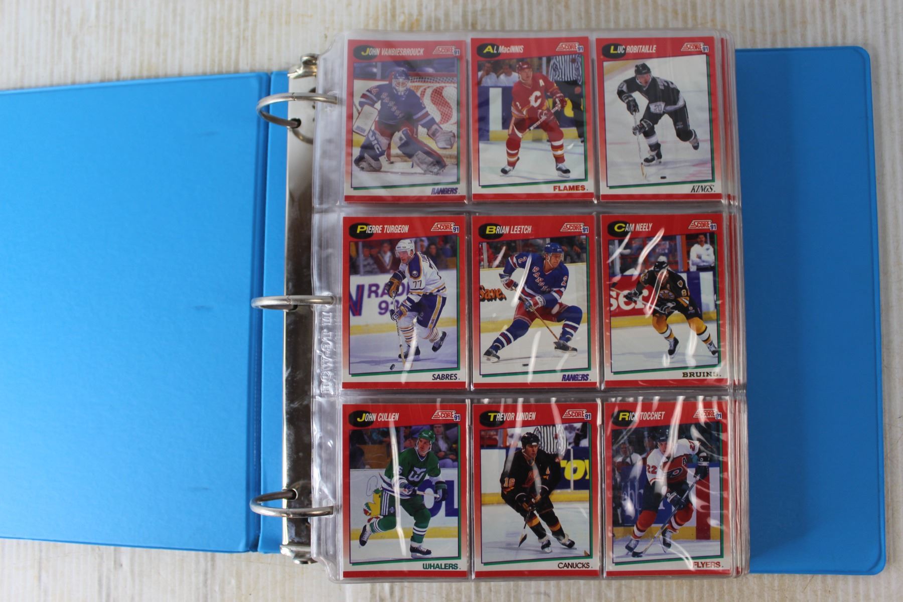 Album of Hockey Cards - Score - 1991-92 - Bodnarus Auctioneering Album of Hockey Cards - Score - 1991-92 - Bodnarus Auctioneering