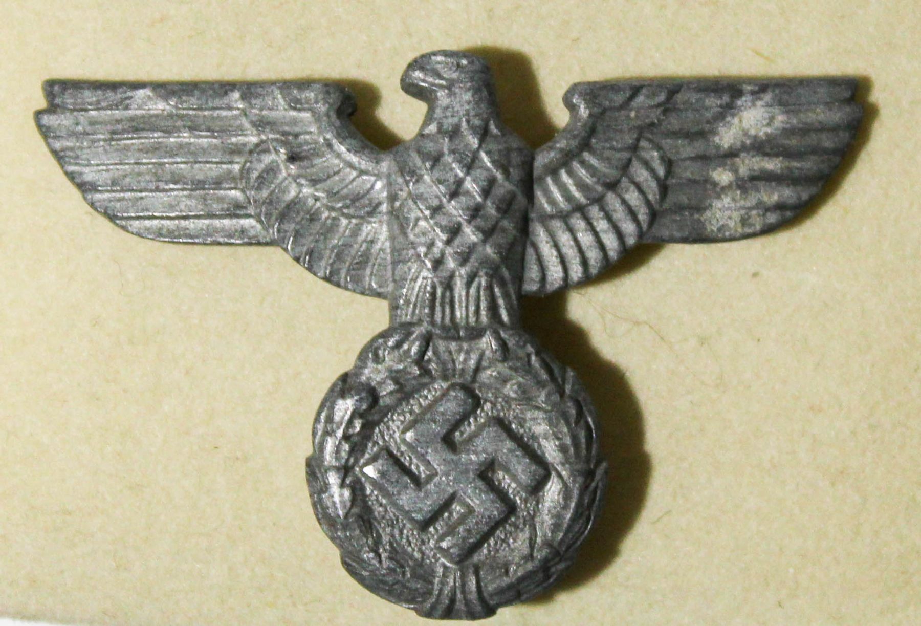 WW2 GERMAN CAP BADGE