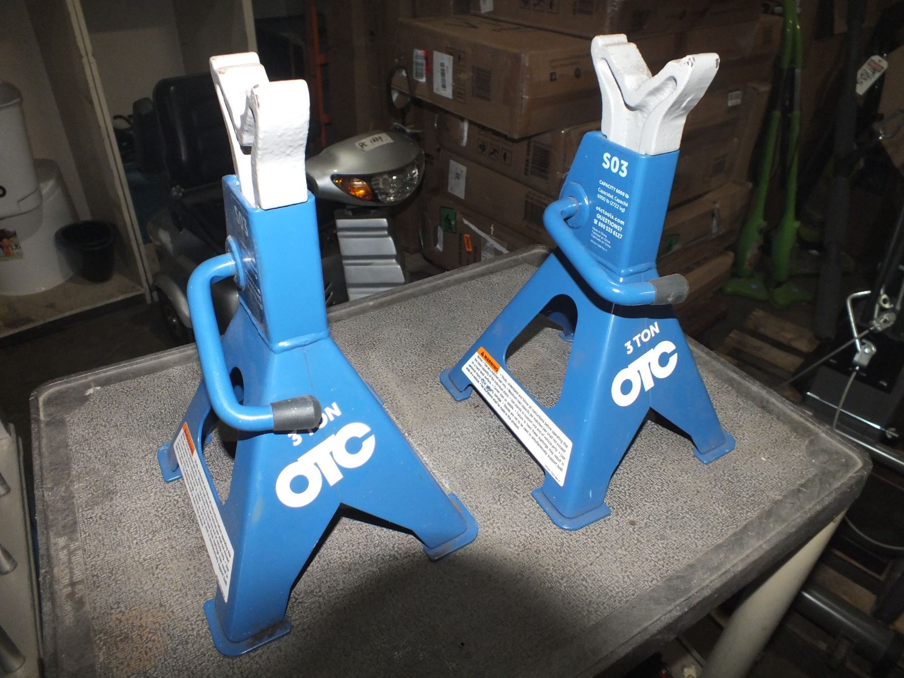 2 OTC 3 Ton Jack Stands