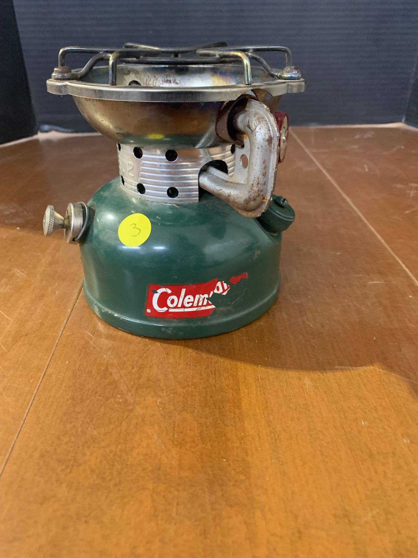 Green Coleman 502 Stove - Schmalz Auctions