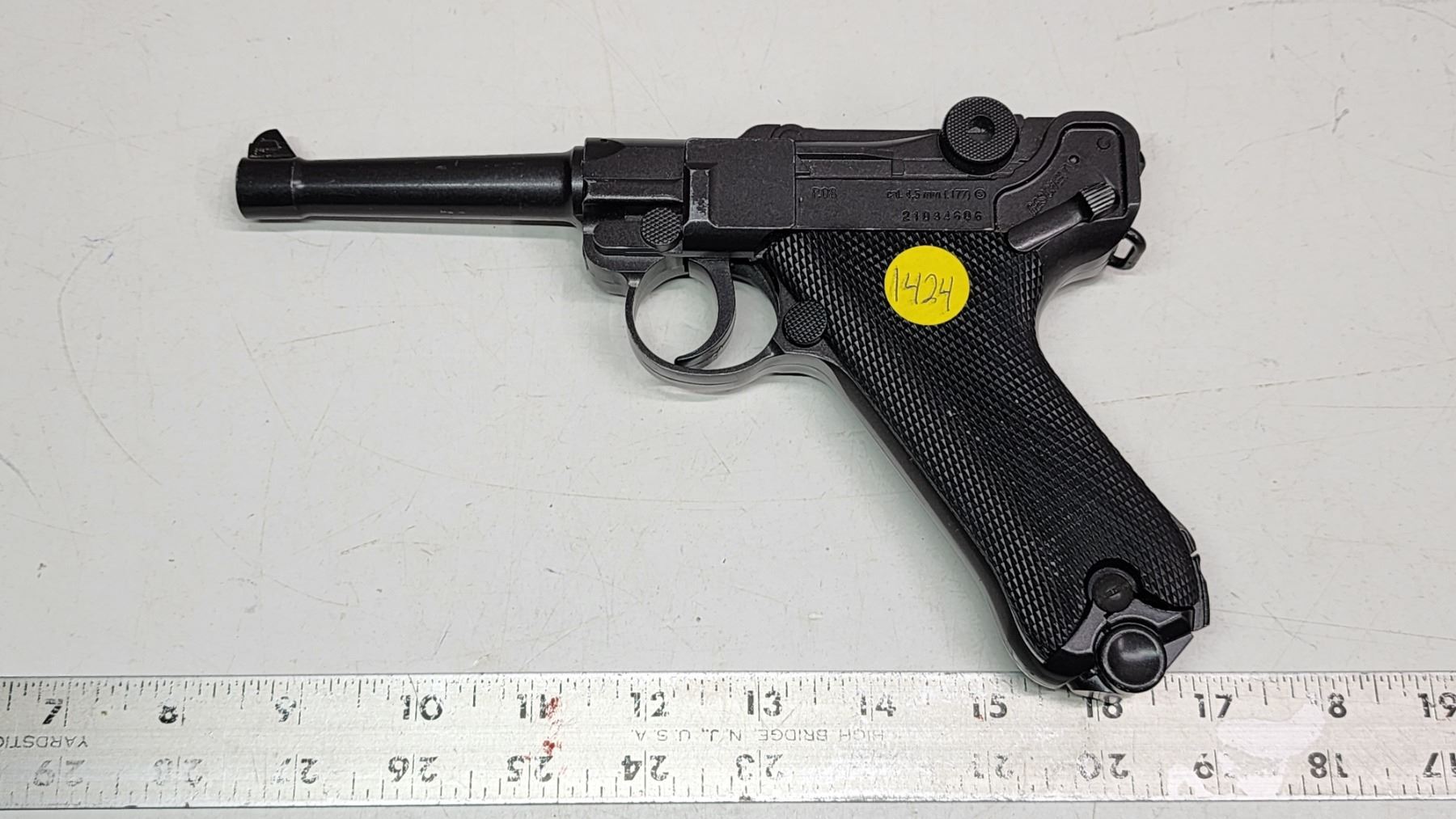 Umarex Luger, P08 - c02 powered BB pistol gun - 4.5mm pellets