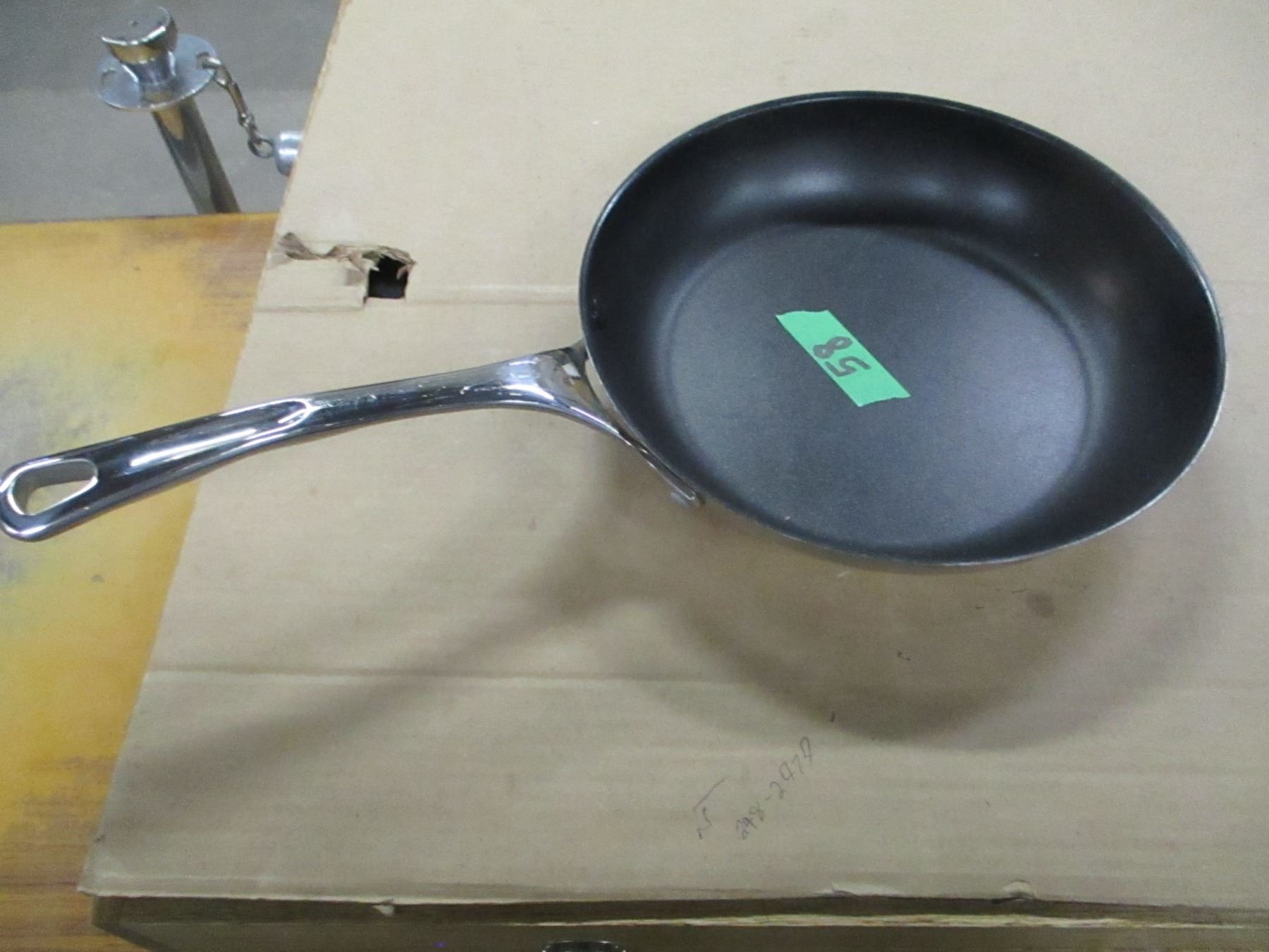 NEW: PRINCESS HOUSE 10" FRYING PAN