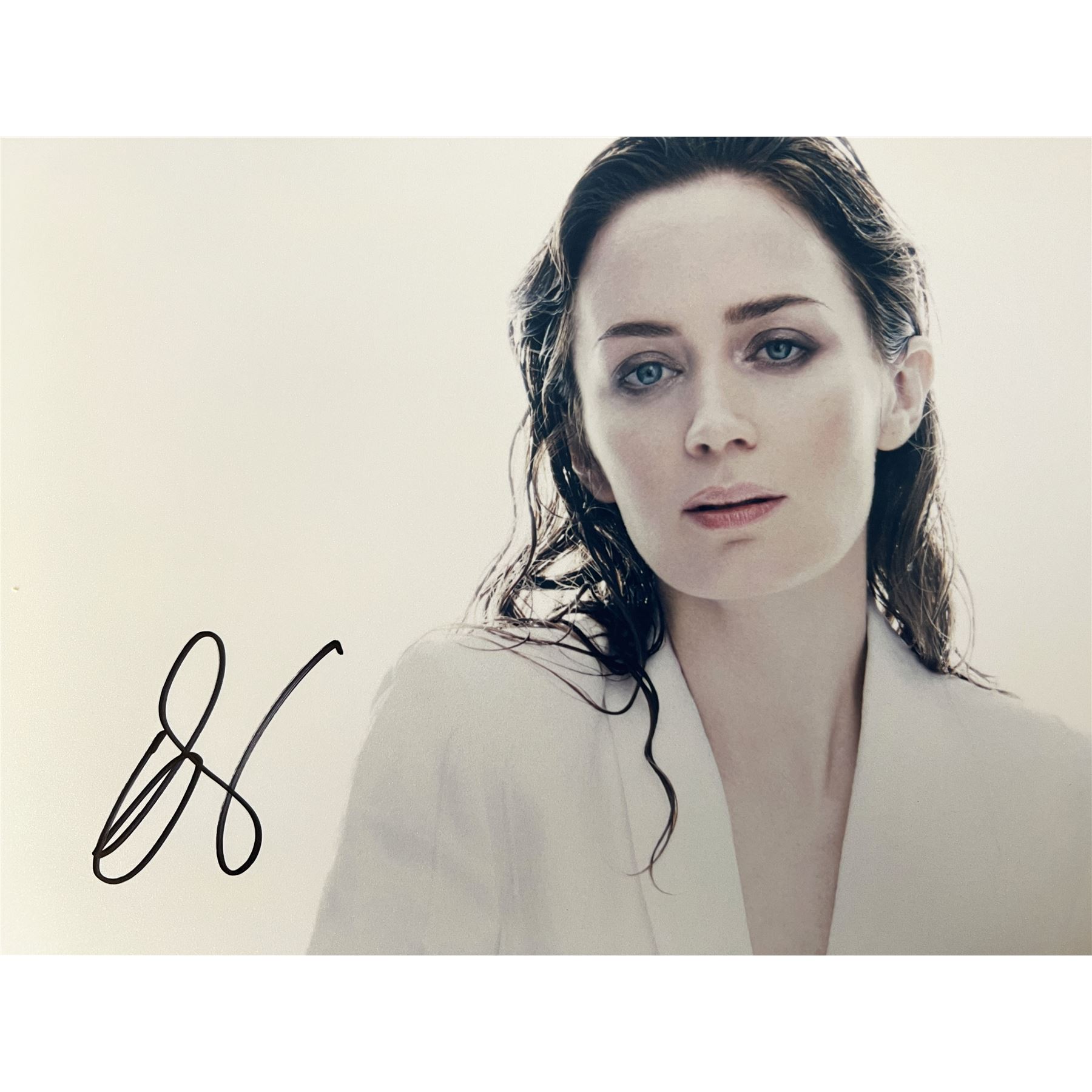 Emily Blunt signed photo