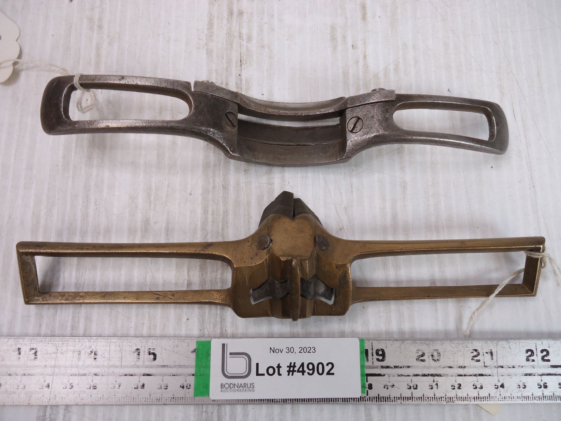 (2) Two Handed Draw Planes - Bodnarus Auctioneering (2) Two Handed Draw Planes - Bodnarus Auctioneering