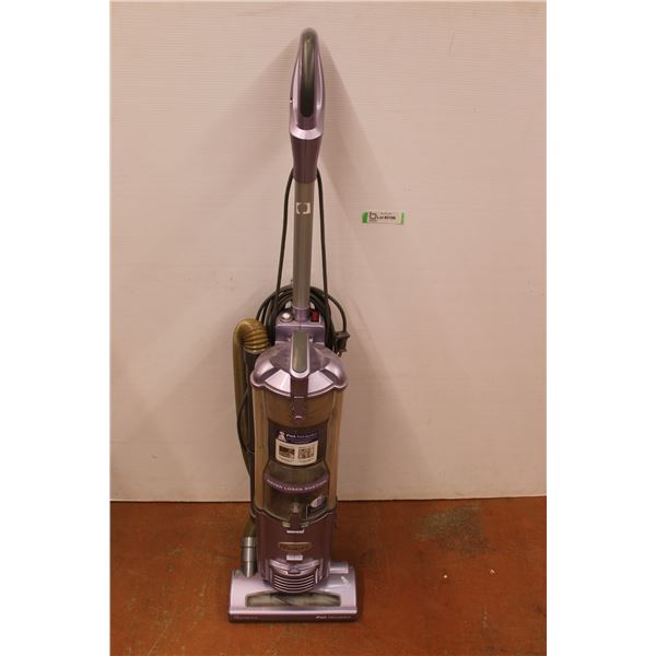 * Infinity Upright Vacuum - Works - Bodnarus Auctioneering