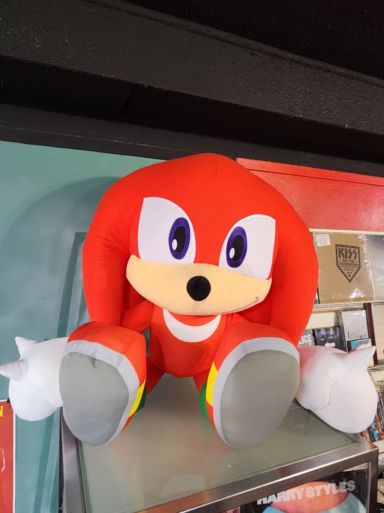 New Giant Licensed Knuckles From Sonic the Hedgehog