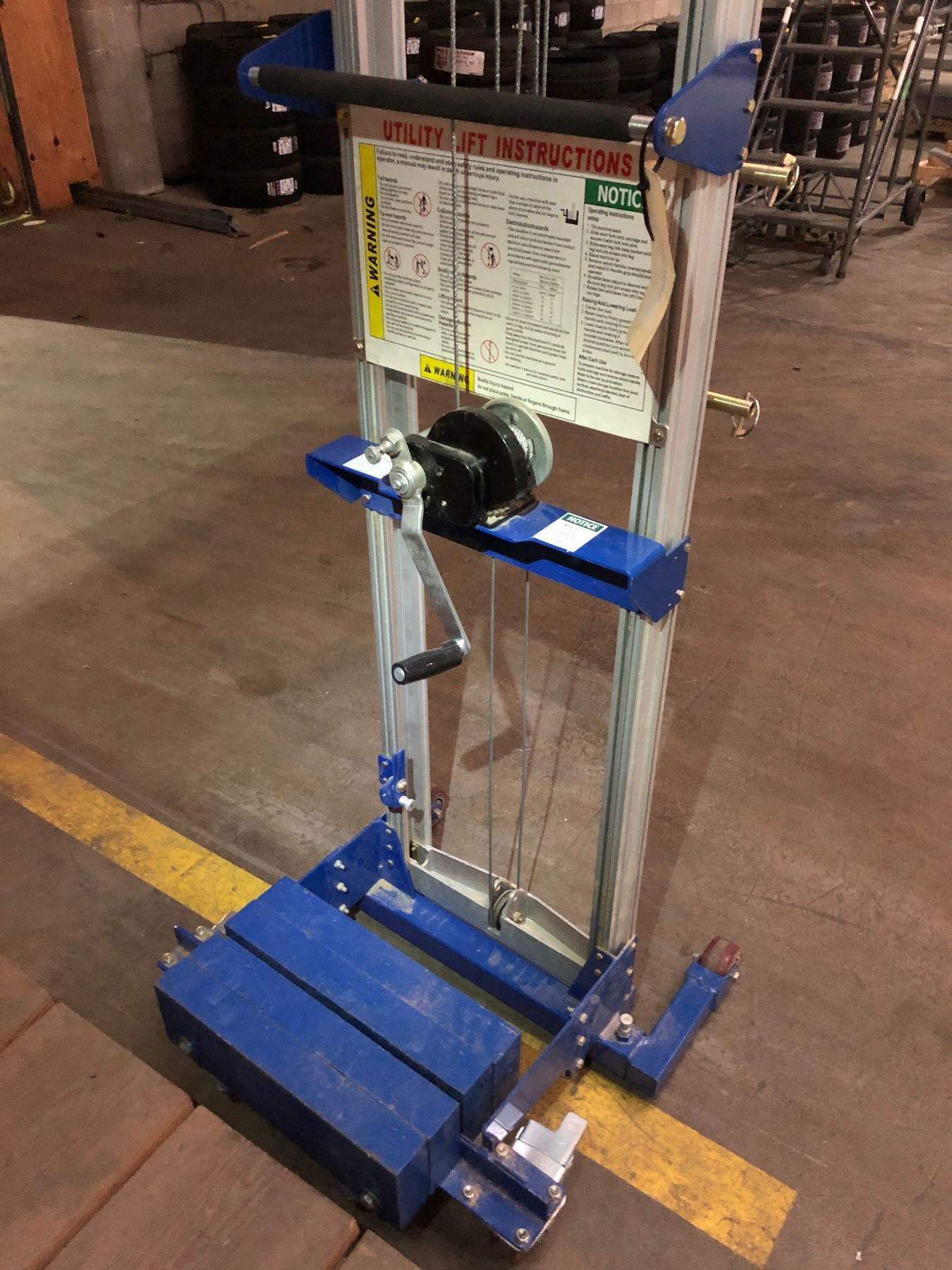 GL-10-BC Genie Lift with Counterweight Base - retail $2,625