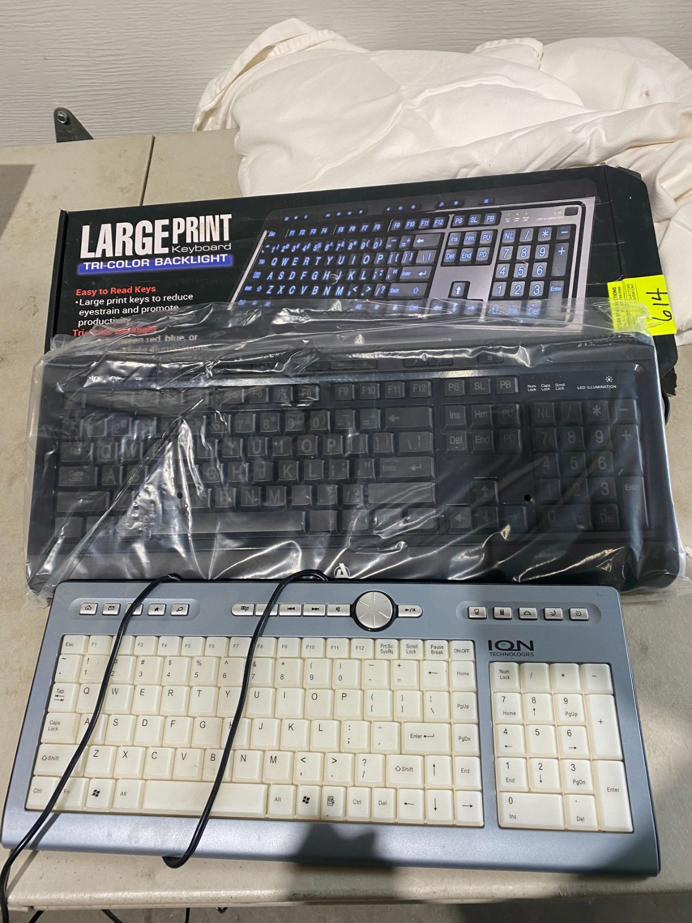 Large print tri-Color keyboard backlight