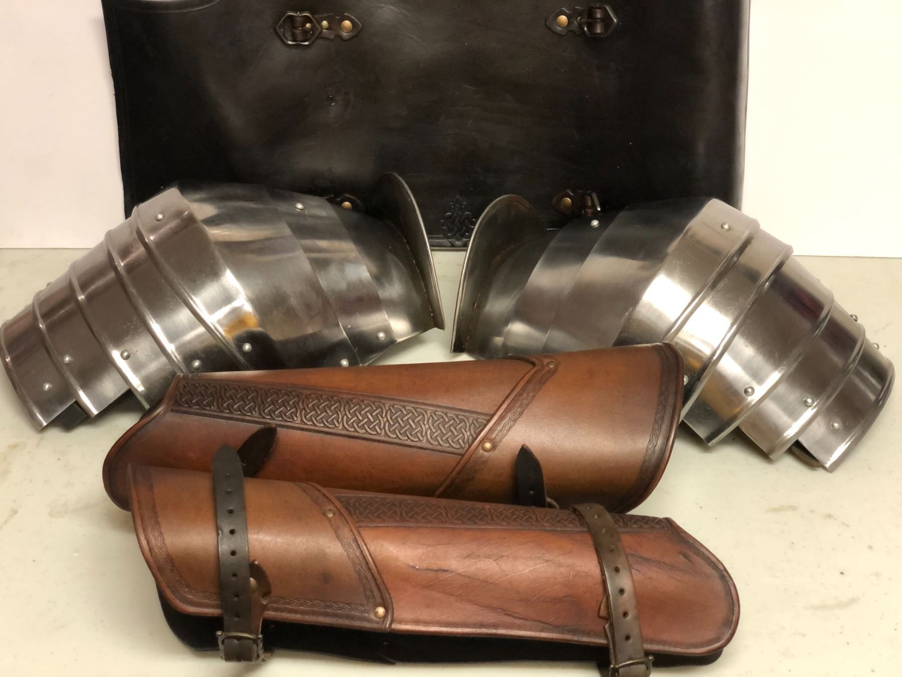 Custom Metal Medieval Armour Set - 5 pcs