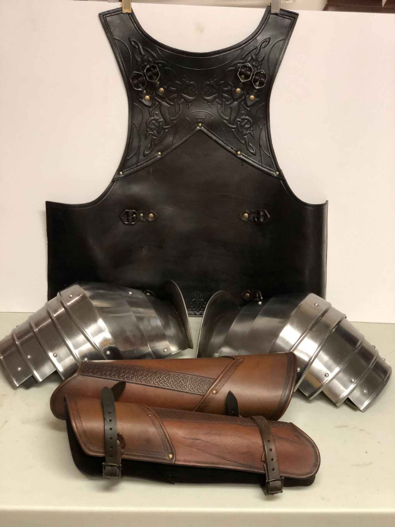 Custom Metal Medieval Armour Set - 5 pcs