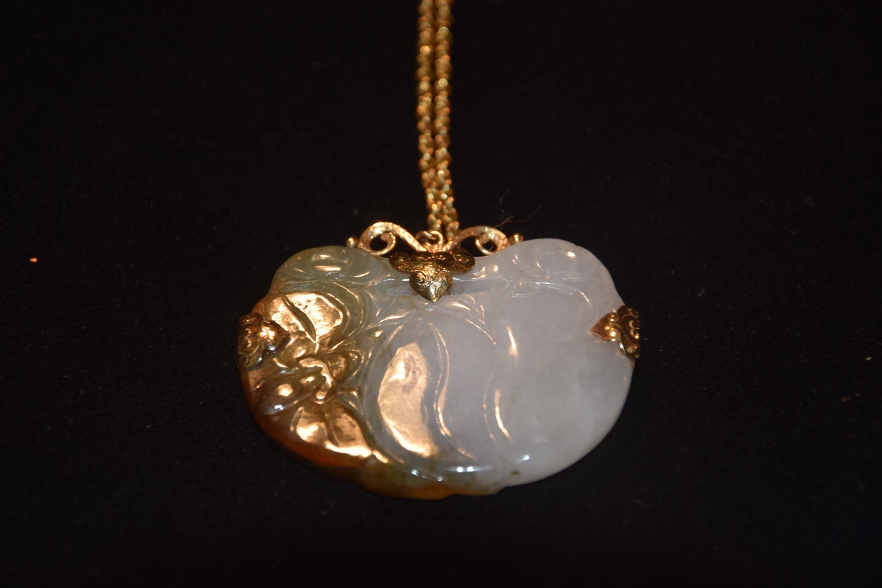 MING'S 14K CARVED JADE PENDANT/BROOCH W/GOLD FILLED CHAIN - McClain ...